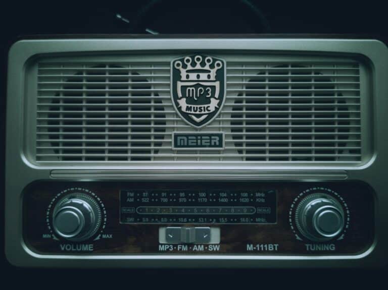 Setting Up a Ham Radio Station for Beginners -Ham Radio Planet